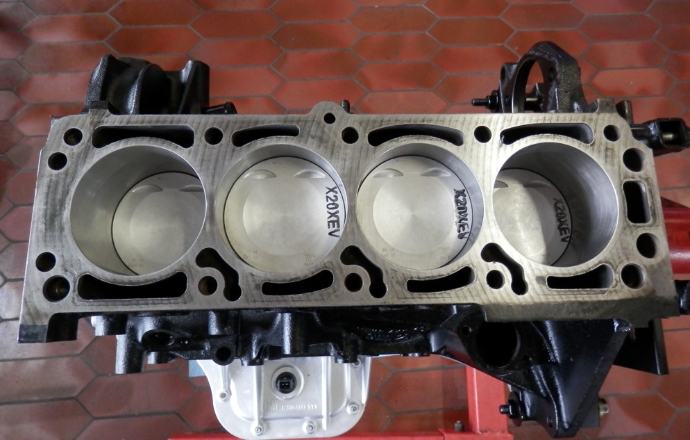 Austauschmotor 2.0 16V / X20XEV - MRG Motors - Austauschmotor